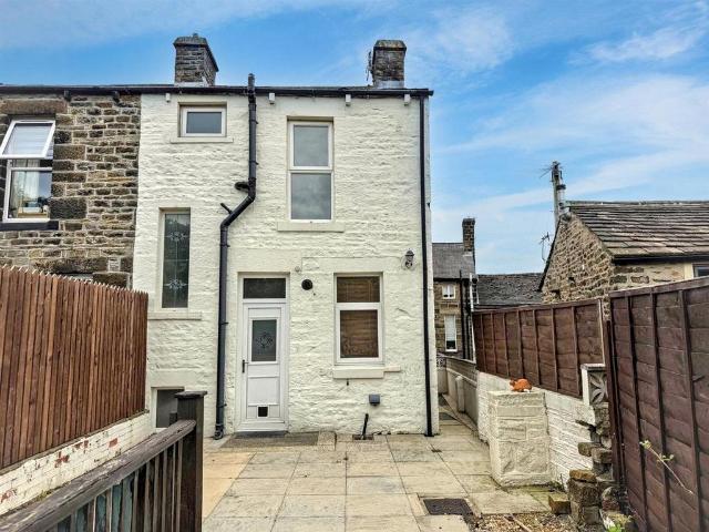2 bedroom terraced house for sale