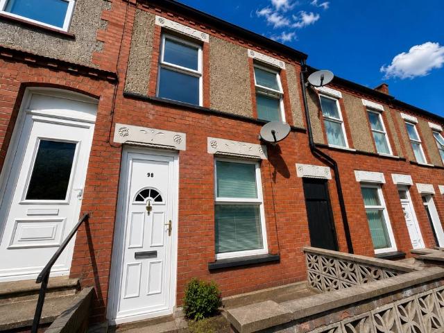2 bedroom terraced house for sale