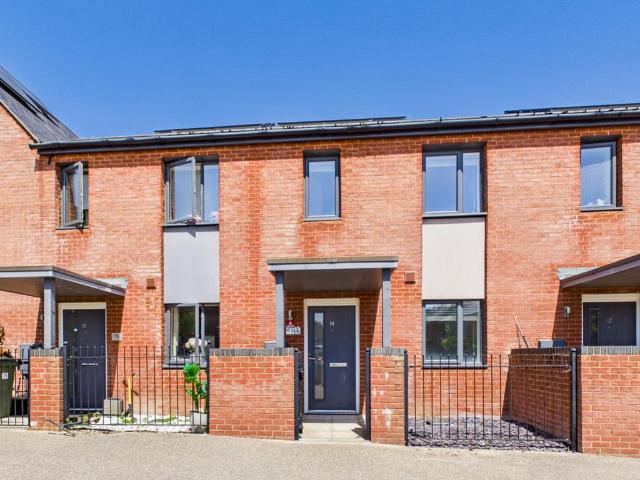 2 bedroom terraced house for sale