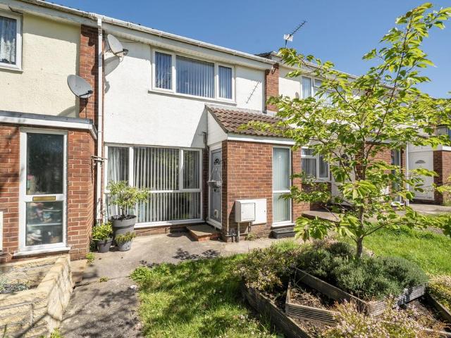 2 bedroom terraced house for sale