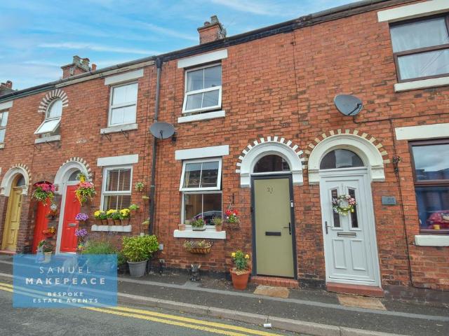 2 bedroom terraced house for sale