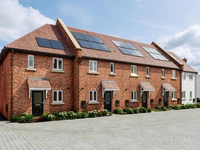 2 bedroom terraced house for sale