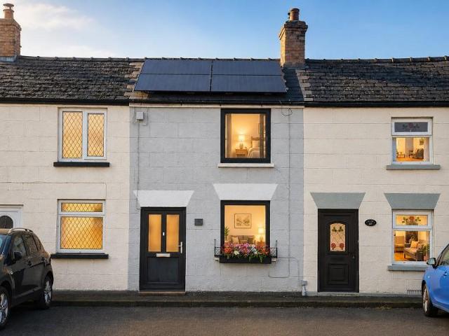 2 bedroom terraced house for sale