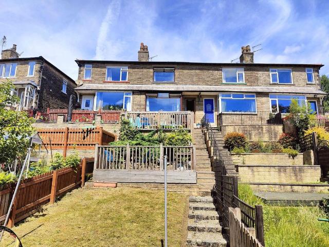 2 bedroom terraced house for sale