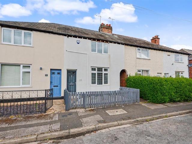 2 bedroom terraced house for sale