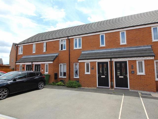 2 bedroom terraced house for sale