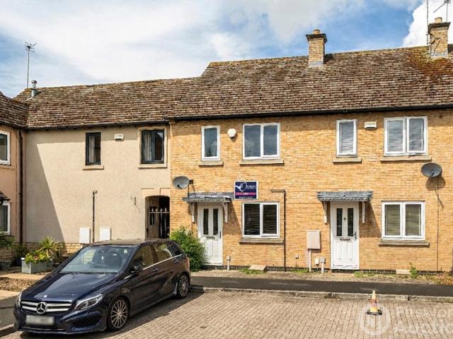 2 bedroom terraced house for sale