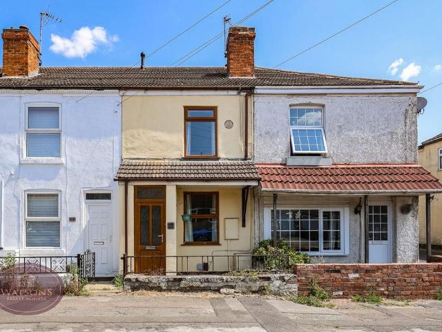 2 bedroom terraced house for sale