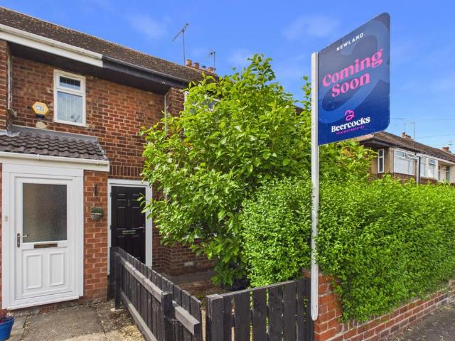 2 bedroom terraced house for sale
