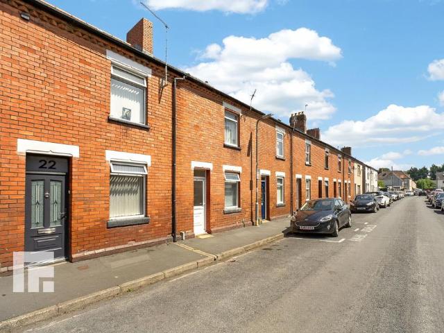 2 bedroom terraced house for sale