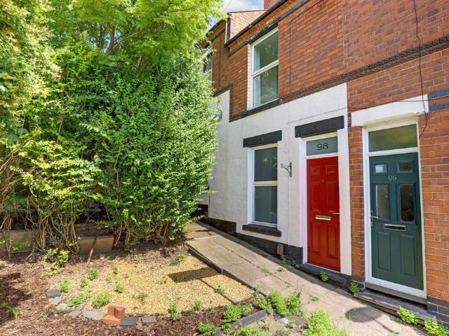 2 bedroom terraced house for sale