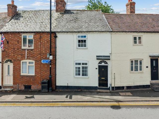 2 bedroom terraced house for sale