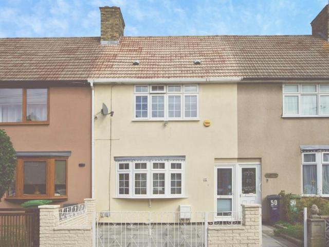 2 bedroom terraced house for sale