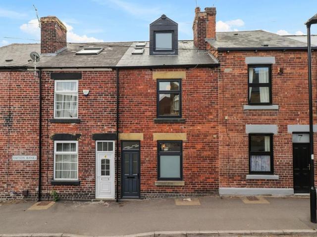 2 bedroom terraced house for sale