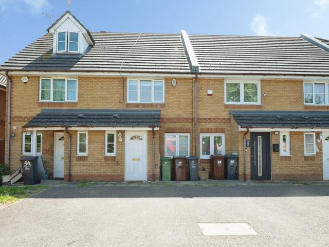 2 bedroom terraced house for sale