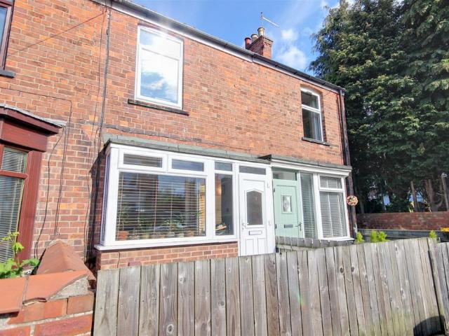2 bedroom terraced house for sale