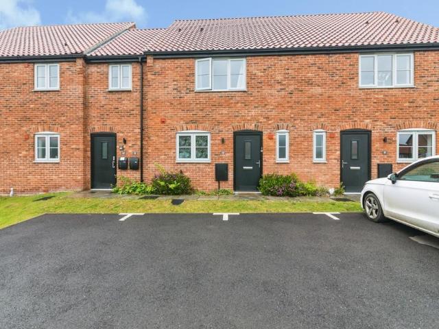 2 bedroom terraced house for sale