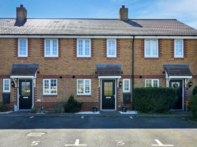 2 bedroom terraced house for sale