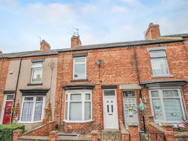 2 bedroom terraced house for sale