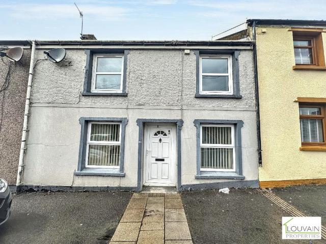 2 bedroom terraced house for sale