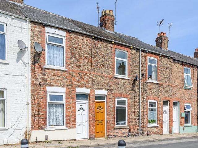 2 bedroom terraced house for sale