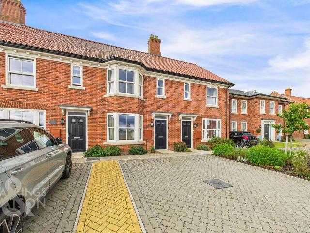 2 bedroom terraced house for sale