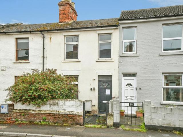 2 bedroom terraced house for sale