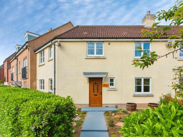 2 bedroom terraced house for sale