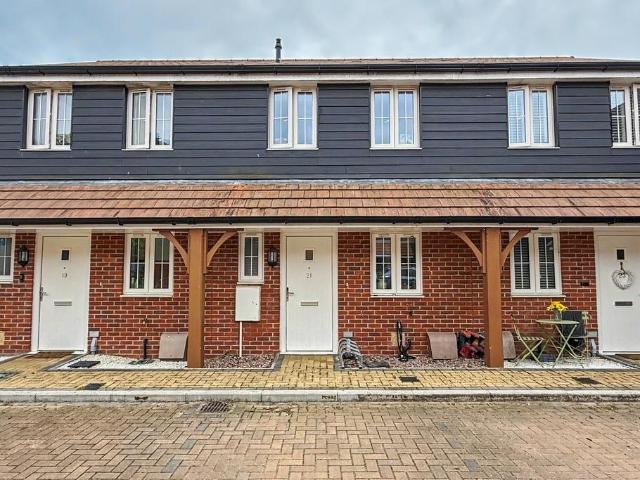 2 bedroom terraced house for sale