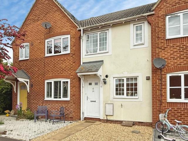 2 bedroom terraced house for sale