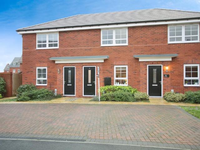 2 bedroom terraced house for sale