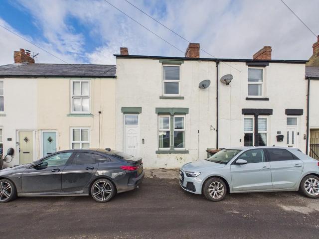 2 bedroom terraced house for sale