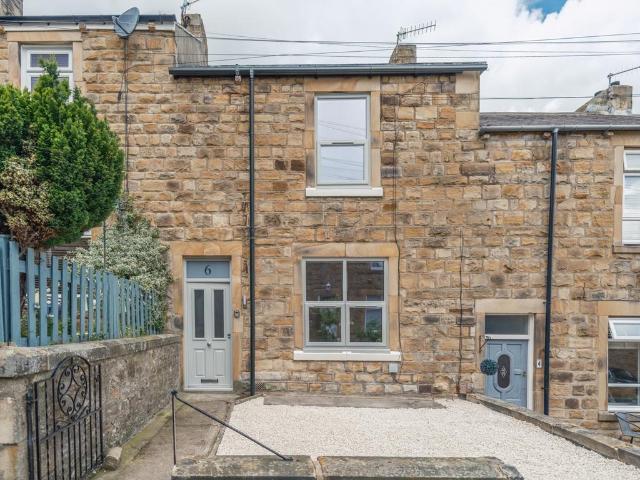 2 bedroom terraced house for sale
