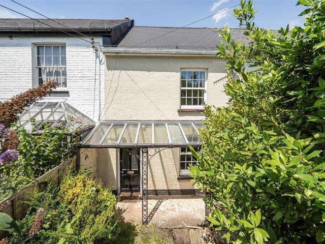 2 bedroom terraced house for sale