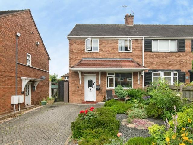 2 bedroom terraced house for sale