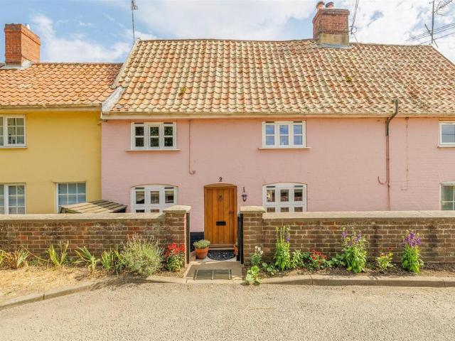 2 bedroom terraced house for sale