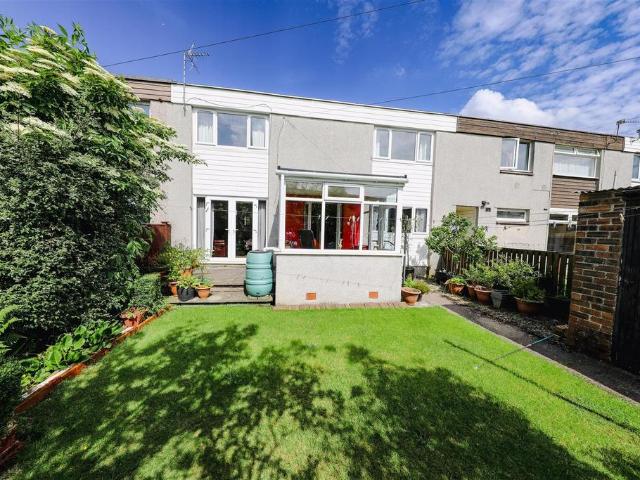 2 bedroom terraced house for sale