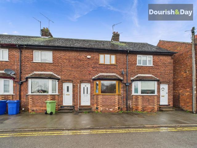 2 bedroom terraced house for sale