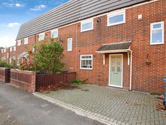 2 bedroom terraced house for sale