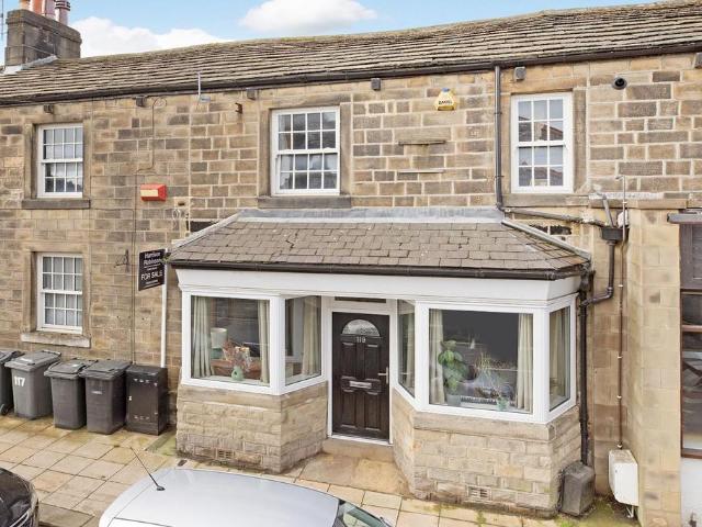 2 bedroom terraced house for sale