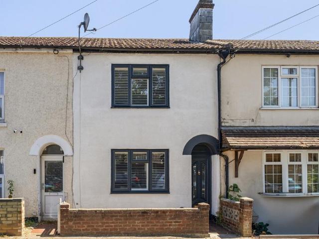 2 bedroom terraced house for sale