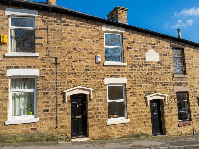 2 bedroom terraced house for sale