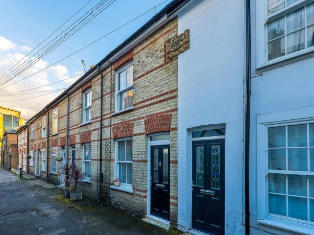 2 bedroom terraced house for sale