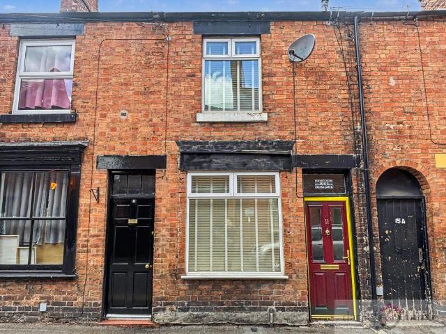 2 bedroom terraced house for sale