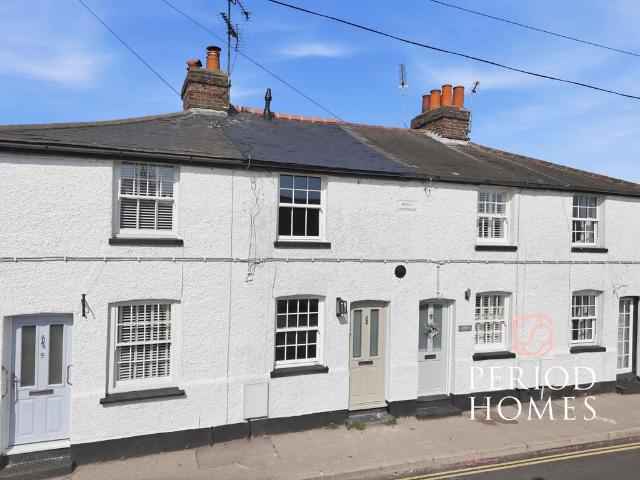 2 bedroom terraced house for sale