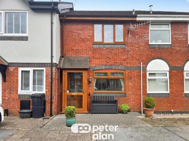 2 bedroom terraced house for sale