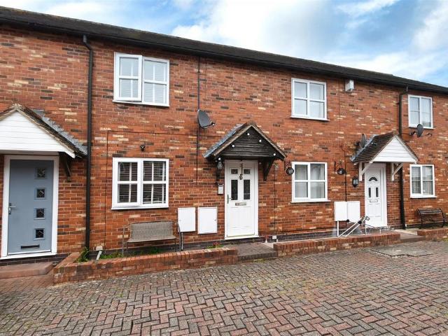 2 bedroom terraced house for sale