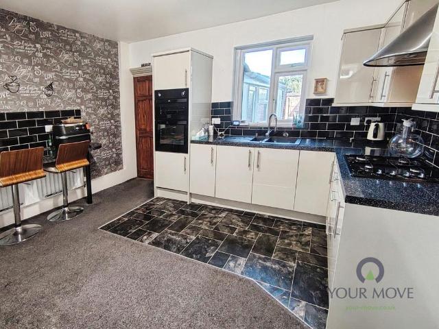 2 bedroom terraced house for sale