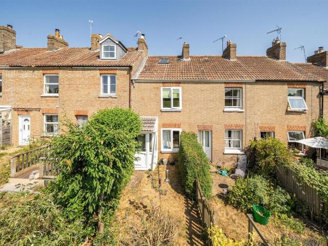 2 bedroom terraced house for sale
