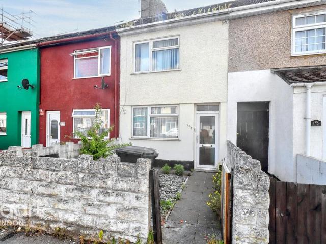 2 bedroom terraced house for sale